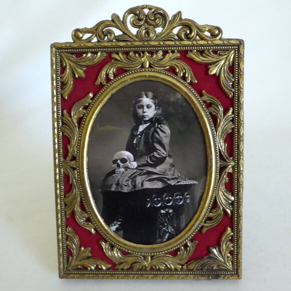 Holiday | Gothic Halloween Horror Creepy Horror Girl Skull Antique ...